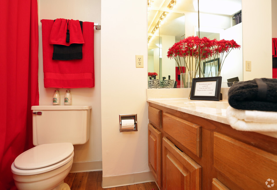 Apartments in Lubbock, TX - Parkridge Place